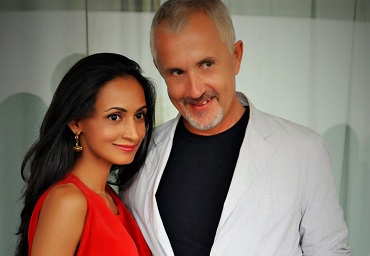 Designer Uffe Frank brings out the elegant & beautiful in you!